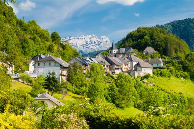 LES BAUGES - Tous Acteurs des Savoie